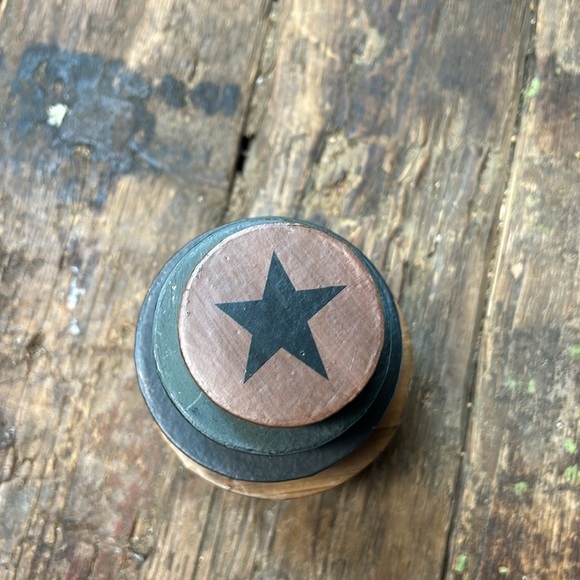 Accents | Set Of 4 Folk Art Primitive Colonial Stacking Nesting Boxes ...